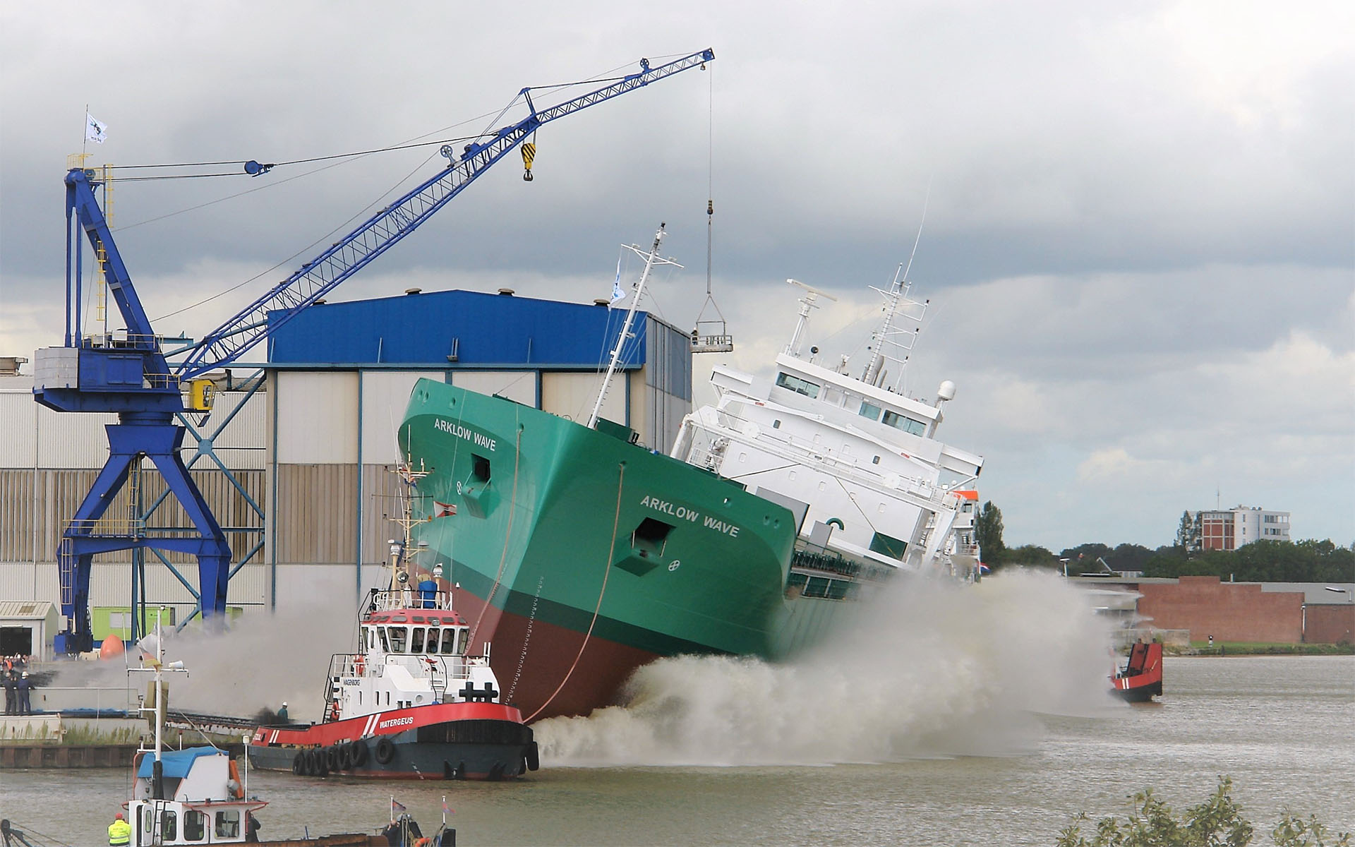 Nb. 447 'Arklow Wave' successfully launched - Shipyard Ferus Smit